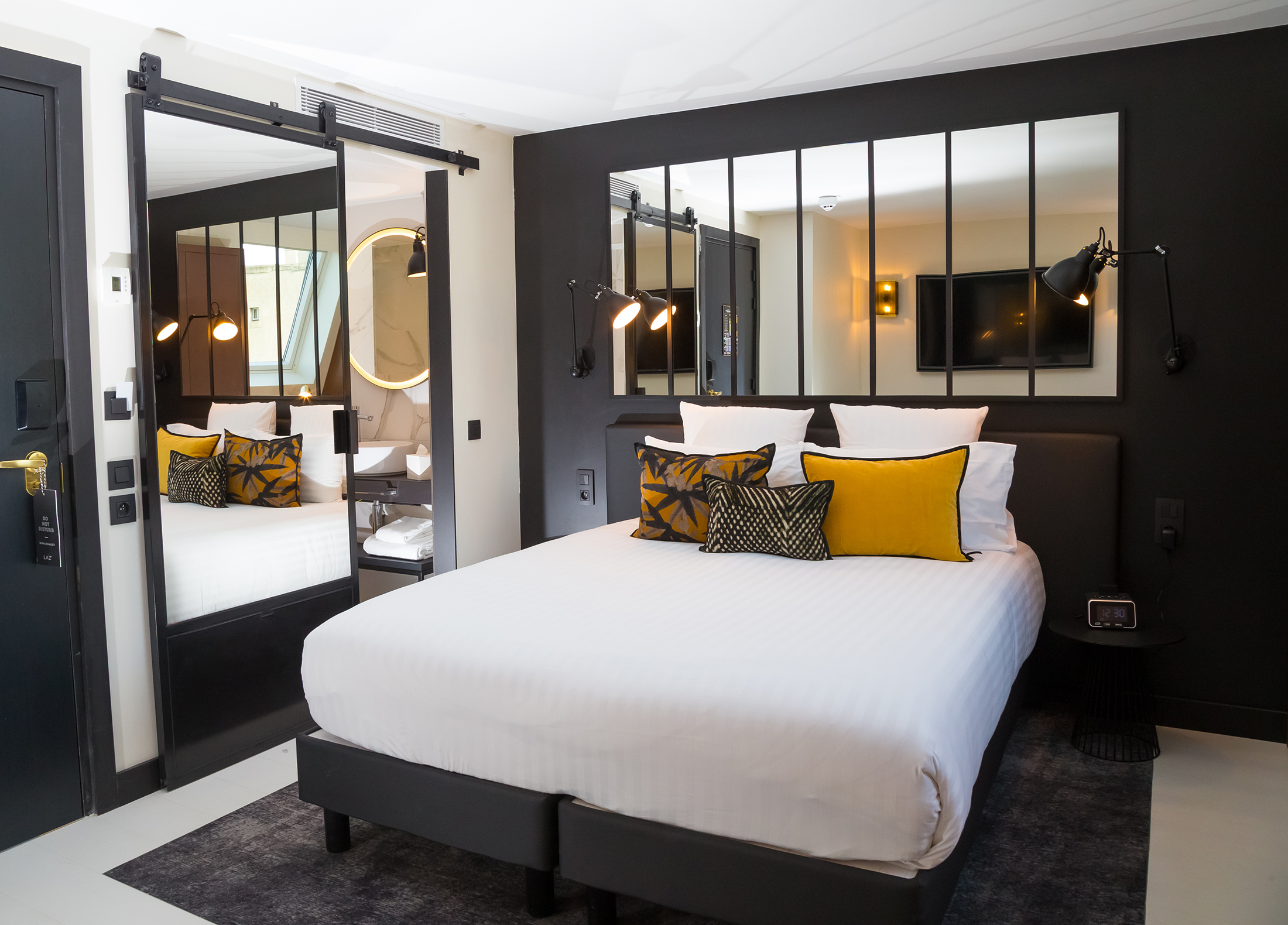 Hôtel LAZ' Spa Urbain - Hôtel 4 étoiles Paris - Saint Lazare - Suitcase ...