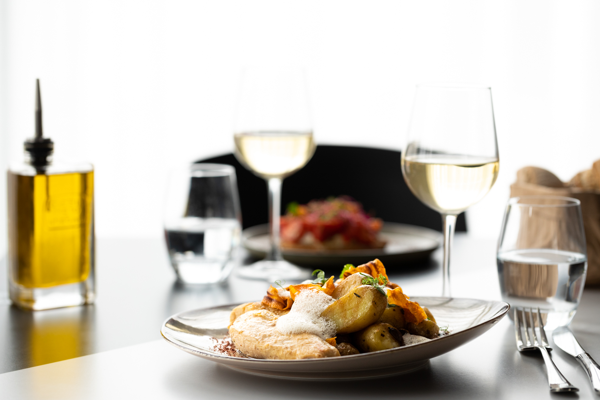 Restaurant Kitchen & Bar at Courtyard® - Suitcase Hospitality